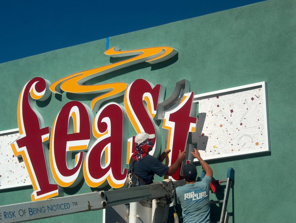 t-time | Feast